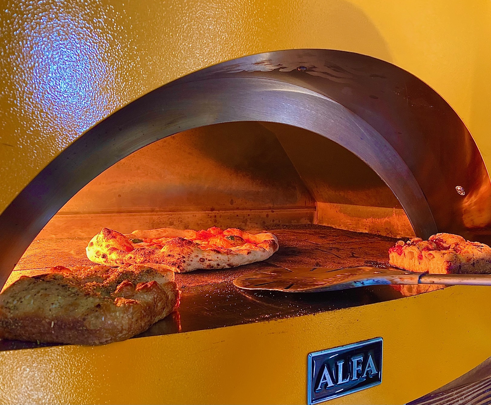 Local Pizza Made Good : The Peasant Wife - The Peasant Wife